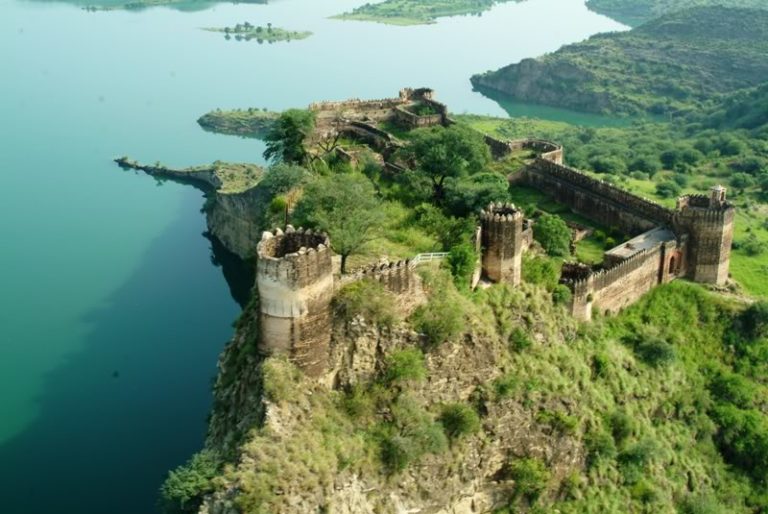 23 Most Amazing Forts And Castles in Pakistan | Paki Holic